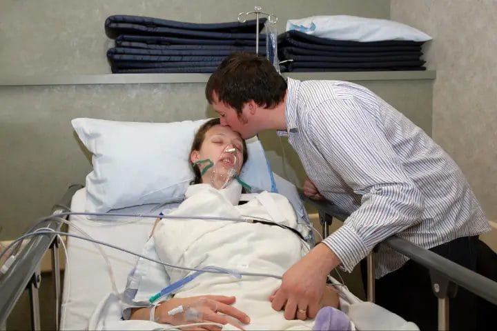 What to Expect After Shoulder Surgery - RespectCareGivers