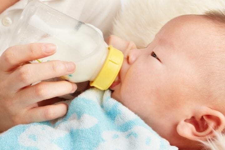 10 Ways To Stop Caregivers From Overfeeding Your Breastfed Baby ...